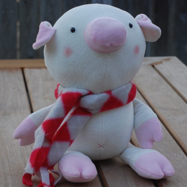 Pip the Pig - whileshenaps.com